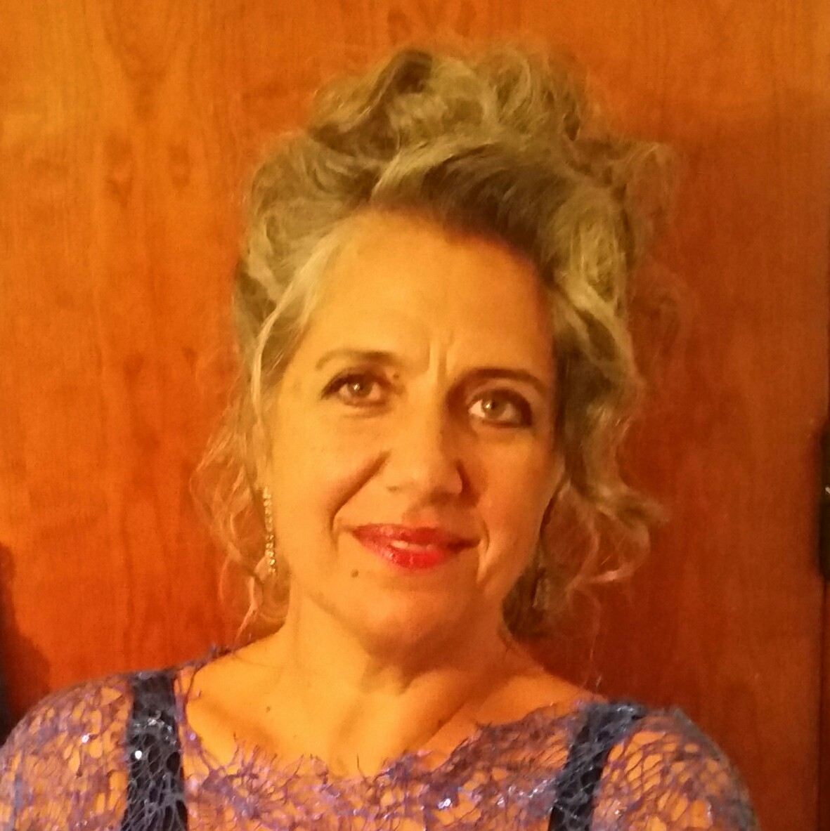 TNSC - Perfil - Ana Ester Neves