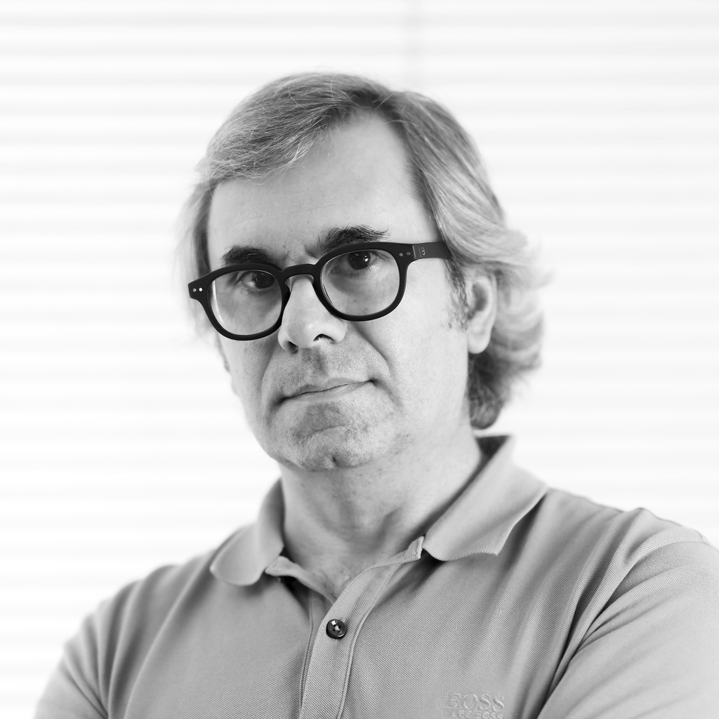 Participantes - (Biographical note) Fernando Pendão