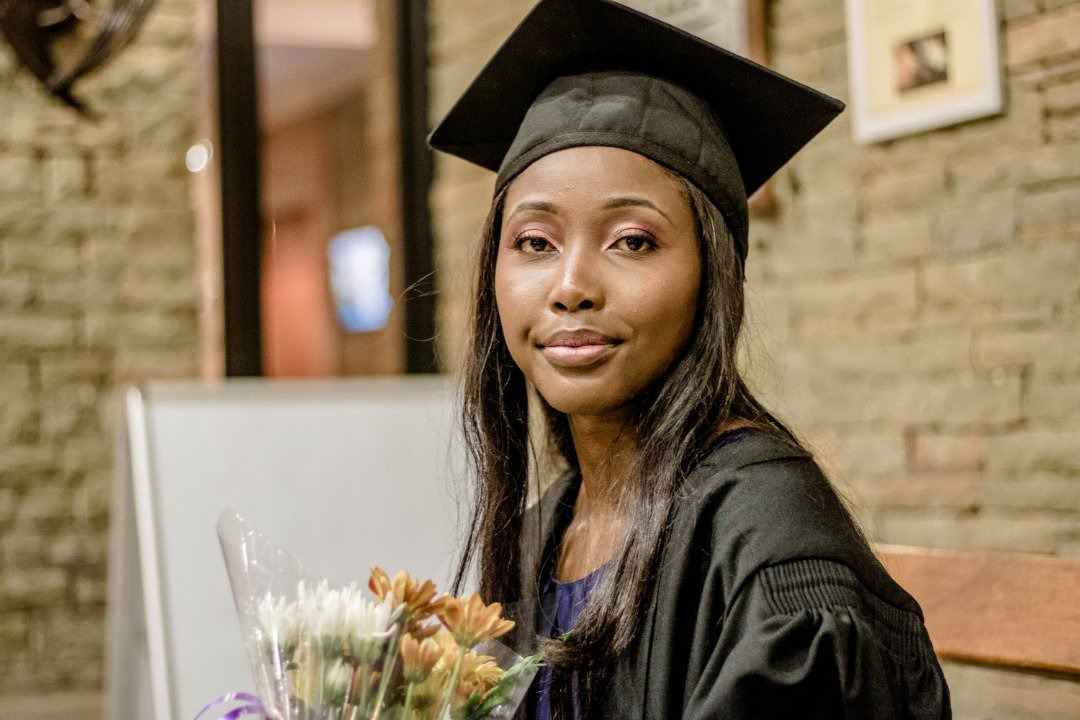 Com 23 anos, Emma Theofilus é ministra na Namíbia