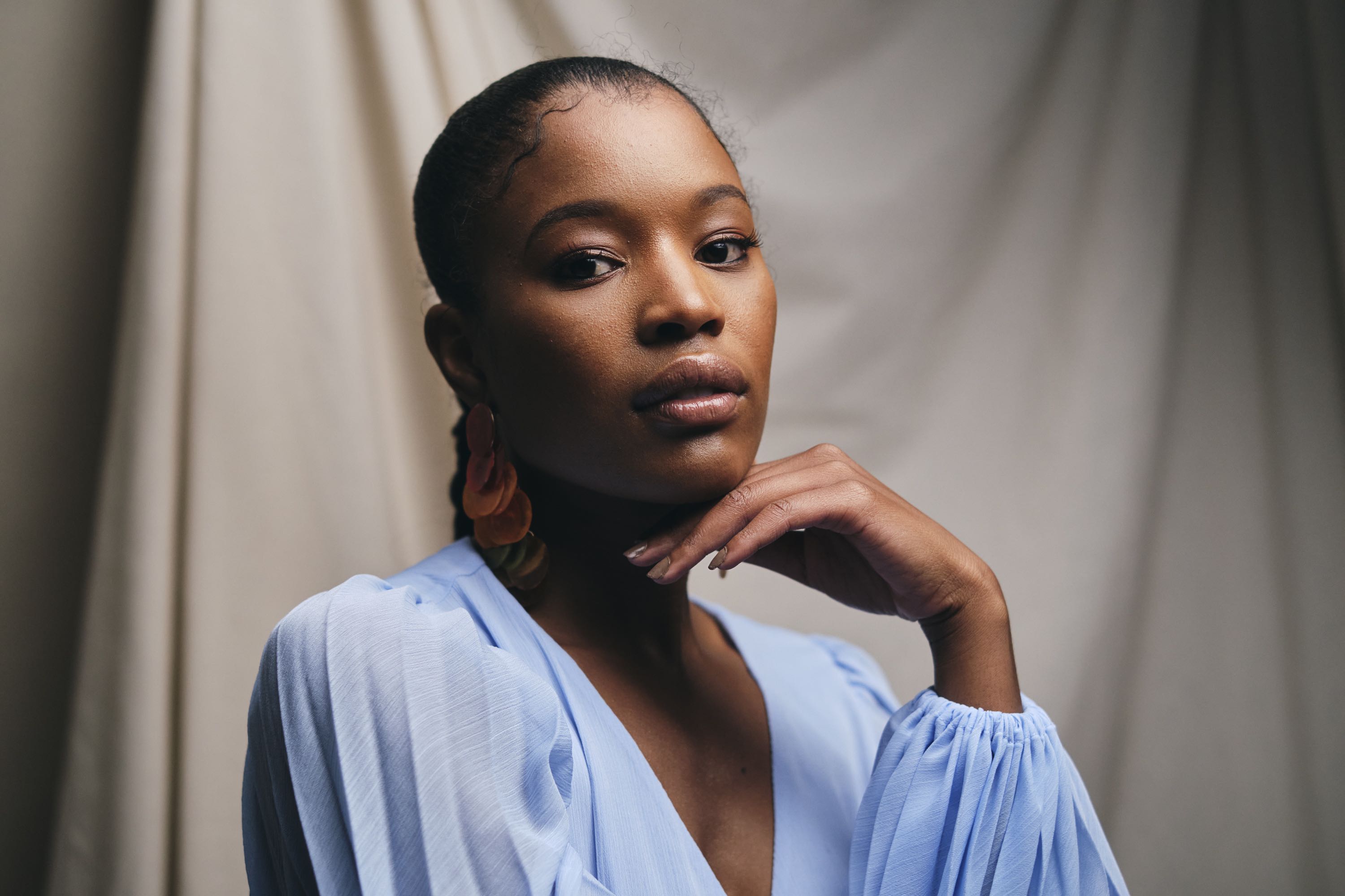 Cleo Diára vence prémio de Melhor Atriz na secção Un Certain Regard do ...