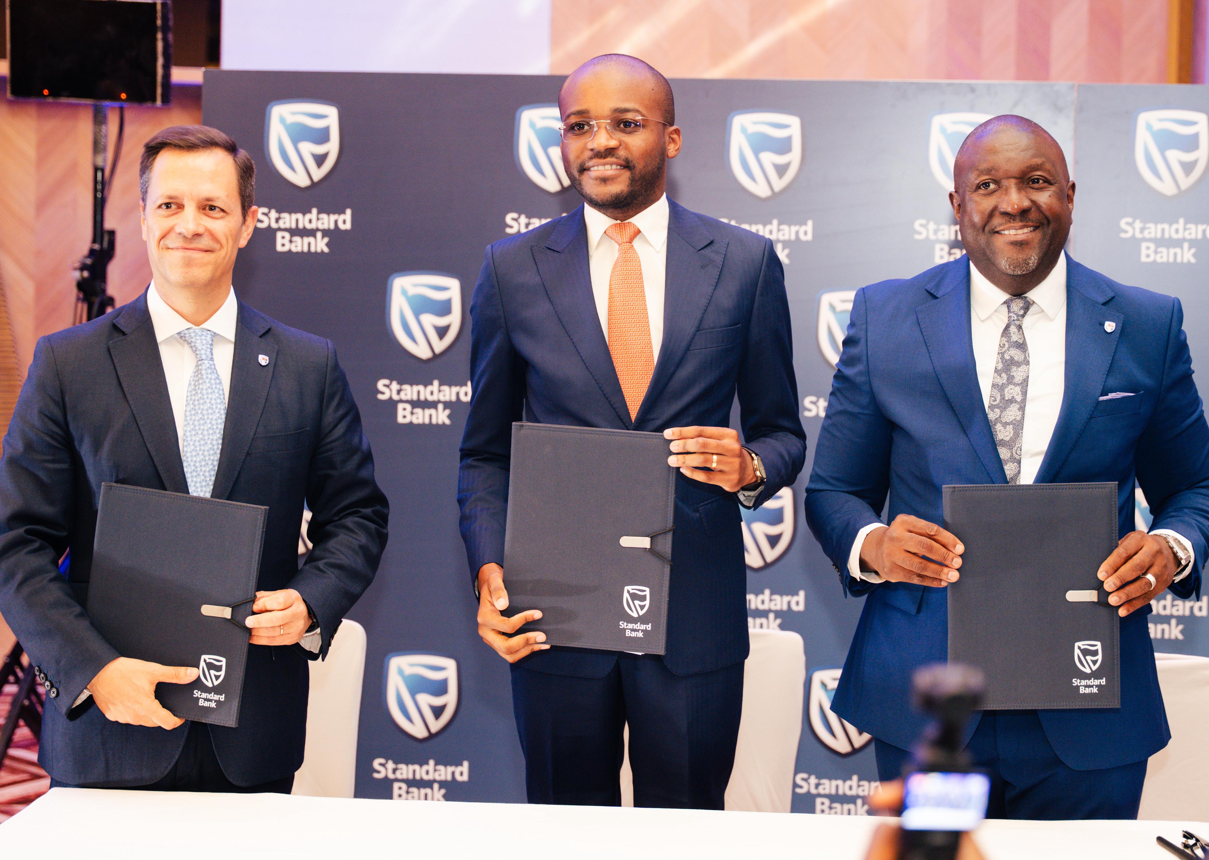 Standard Bank e INAPEM firmam parceria para apoiar crescimento de empresas em Angola