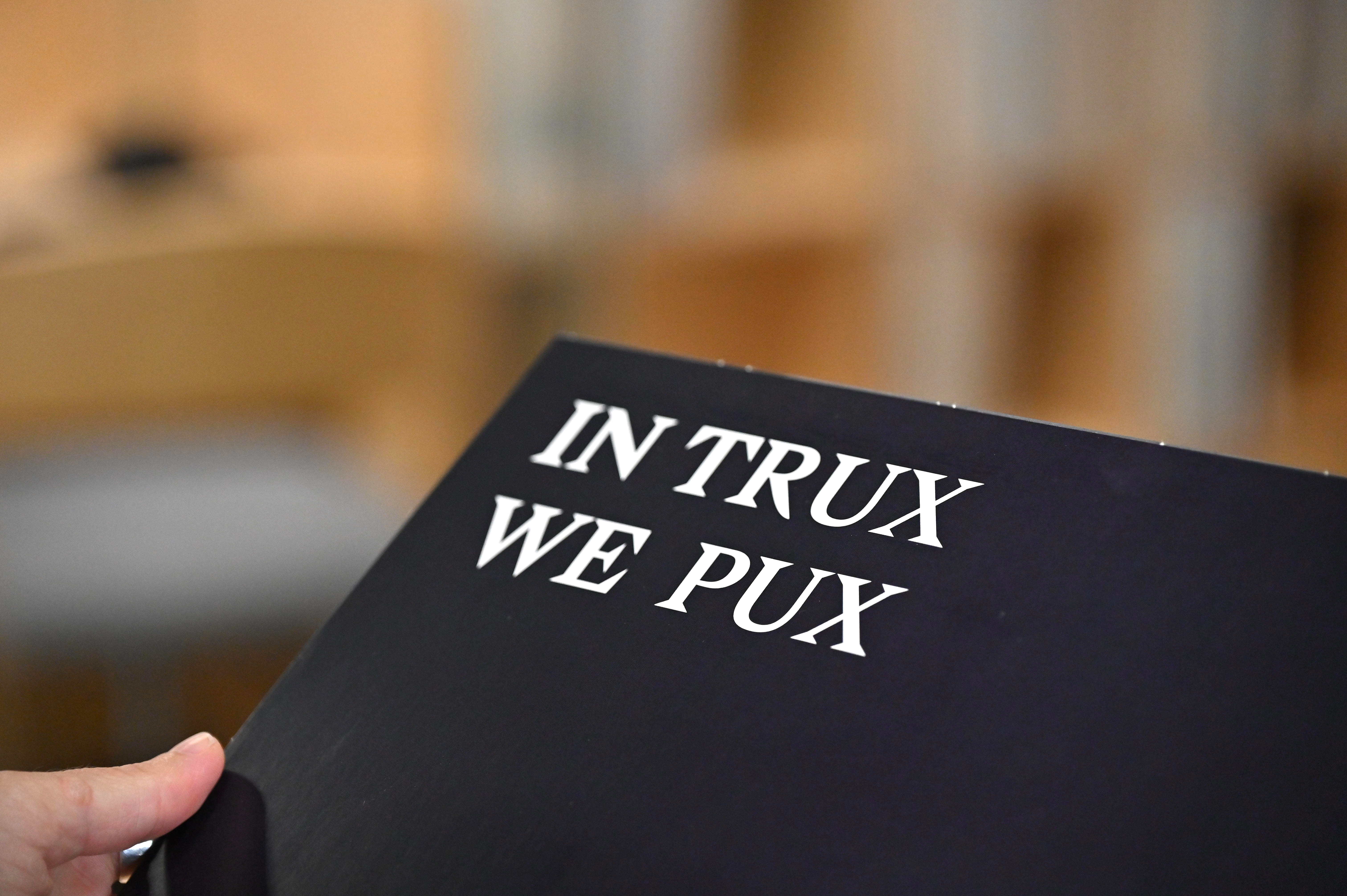 In Trux We Pux 01